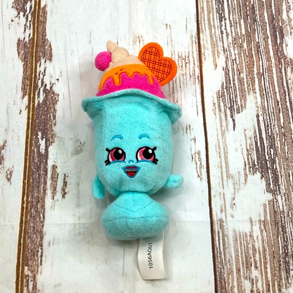 Shopkins | Toys | Shopkins Suzie Sundae Ice Cream 8 Plushie 26 By Moose ...